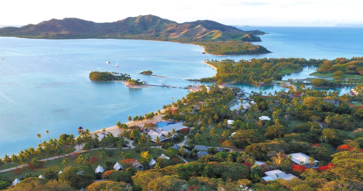 Malolo Lailai Island, Fiji - World Travellers